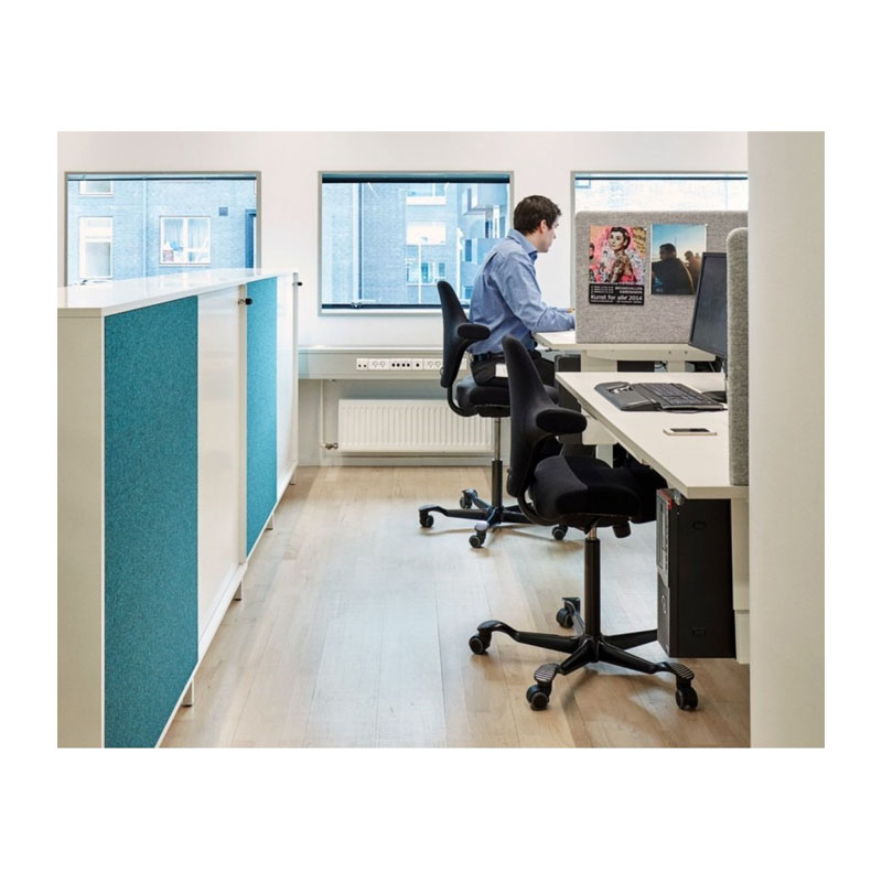 Azergo. Ergonomski stol za sedenje in stoje Capisco